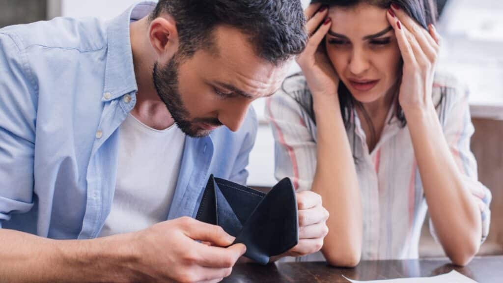 15 Simple Money Tricks People Use To Get Out Of Debt