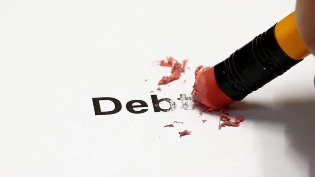 15 Simple Money Tricks People Use To Get Out Of Debt