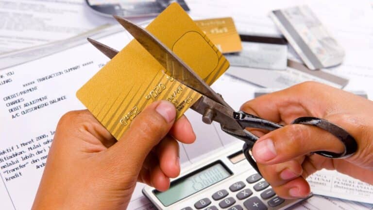 15 Simple Money Tricks People Use To Get Out Of Debt